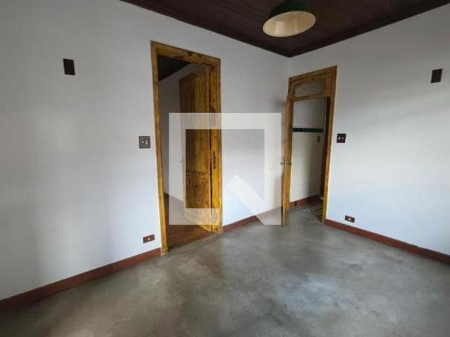Casa à Venda Vila Madalena, 3 Quartos, 200 m2