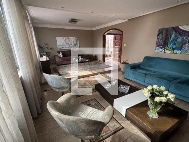Casa à Venda Vila Madalena, 3 Quartos, 253 m2