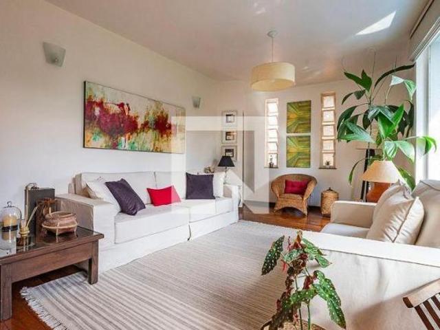 Casa à Venda Vila Madalena, 3 Quartos, 300 m² São Paulo