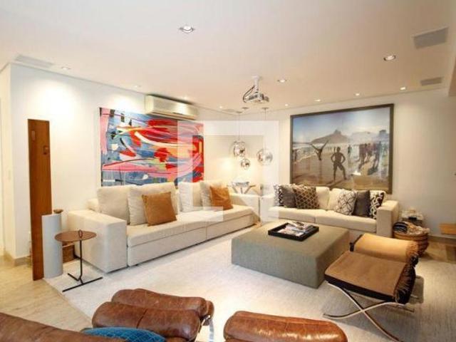 Casa à Venda Vila Madalena, 3 Quartos, 450 m2