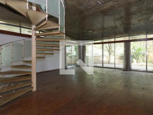 Casa à Venda Vila Madalena, 3 Quartos, 695 m2