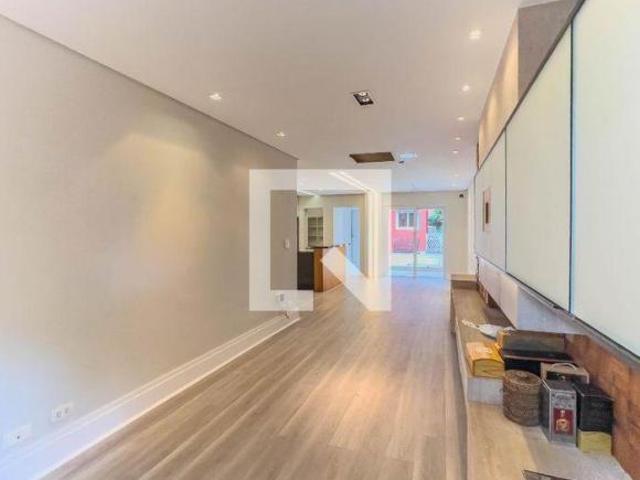 Casa à Venda Vila Mariana, 2 Quartos, 236 m2