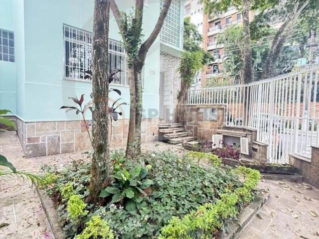 Casa à venda: Vila Mariana, 3 quartos, 1 suíte, 4 banheiros, 3 vagas de garagem