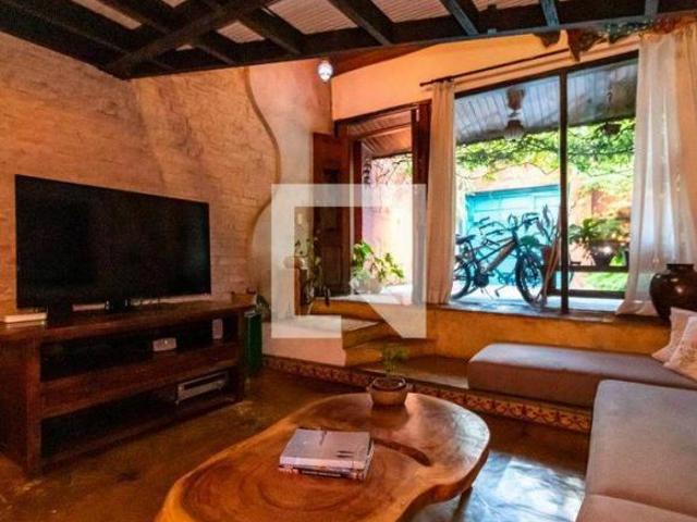 Casa à Venda Vila Mariana, 3 Quartos, 200 m² São Paulo