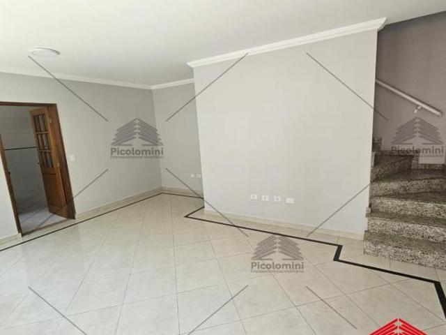 Casa à venda Vila Medeiros 3 quartos, 3 suítes, Sala ampla, sacada, lavabo, cozinha planejada, 5 ban