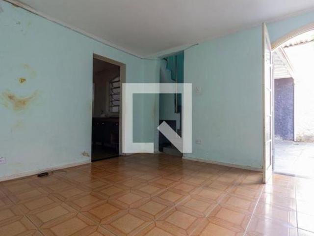 Casa à Venda Vila Nhocuné, 2 Quartos, 250 m2