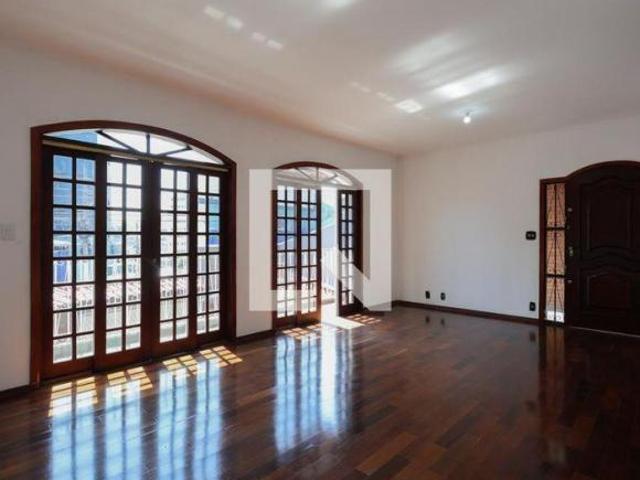 Casa à Venda Vila Nova Cachoeirinha, 4 Quartos, 220 m2