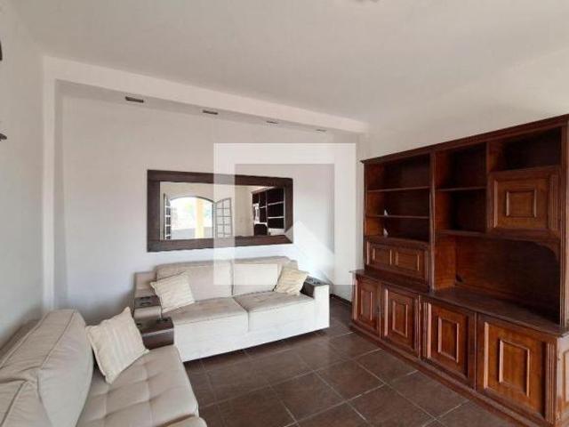 Casa à Venda Vila Nova Cachoeirinha, 2 Quartos, 300 m2
