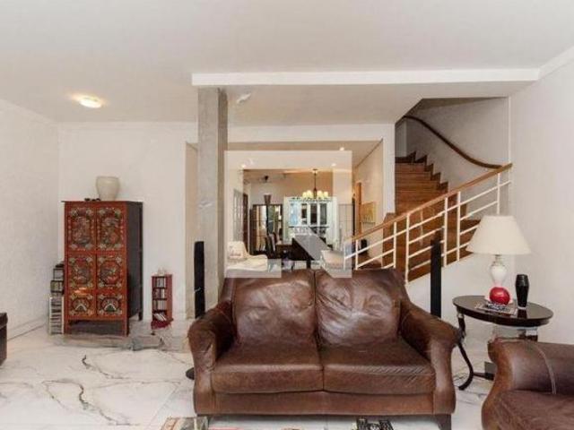 Casa à Venda Vila Nova Conceição, 3 Quartos, 185 m2