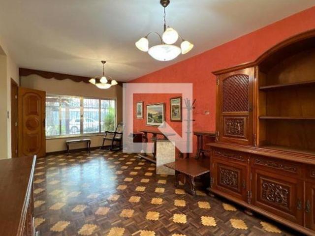 Casa à Venda Vila Nova Conceição, 3 Quartos, 250 m2