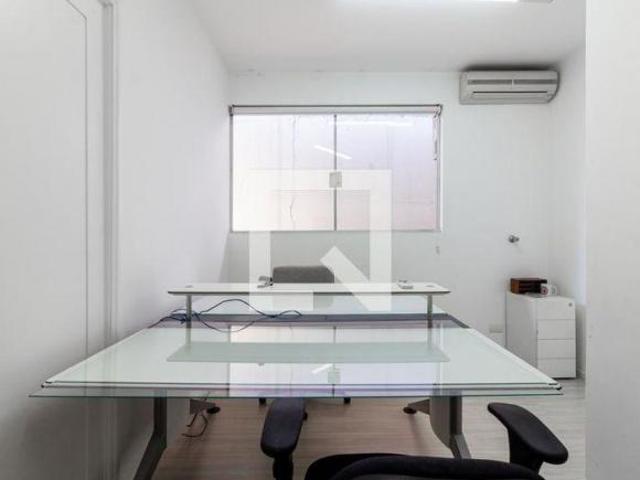 Casa à Venda Vila Nova Conceição, 3 Quartos, 270 m2