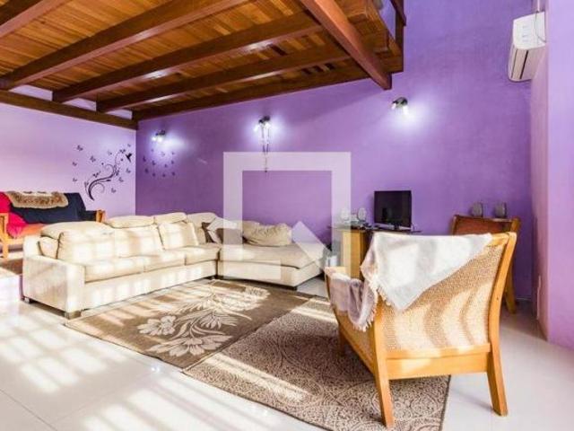 Casa à Venda Vila Nova, 4 Quartos, 199 m² Porto Alegre