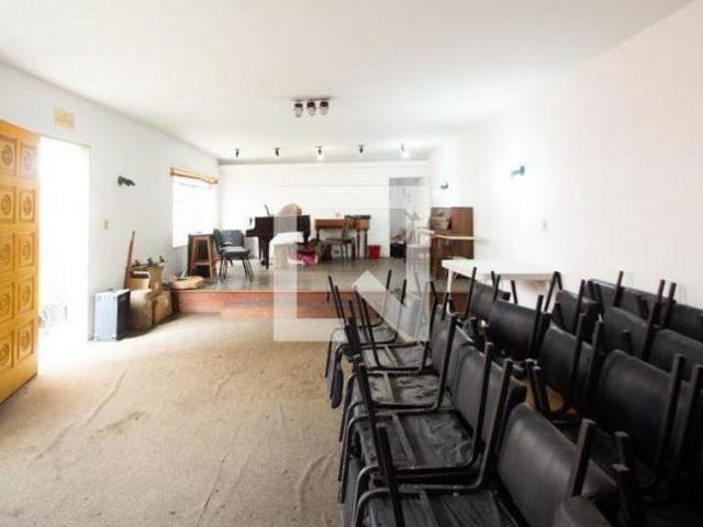 Casa à Venda Vila Olímpia, 3 Quartos, 300 m² São Paulo