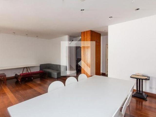 Casa à Venda Vila Olímpia, 4 Quartos, 220 m² São Paulo