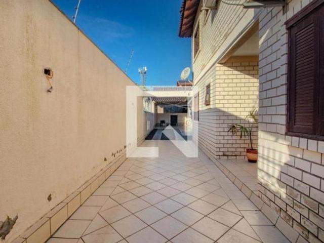 Casa à Venda Vila Operária, 2 Quartos, 280 m² Porto Alegre