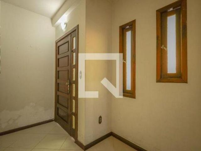 Casa à Venda Vila Operária, 3 Quartos, 140 m² Porto Alegre