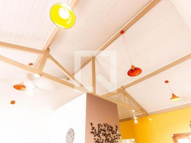 Casa à Venda Vila Pompéia, 2 Quartos, 90 m2