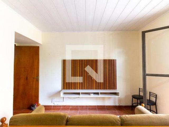Casa à Venda Vila Pompéia, 2 Quartos, 200 m² São Paulo