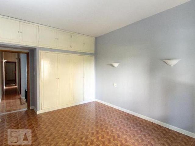Casa à Venda Vila Pompéia, 3 Quartos, 260 m2