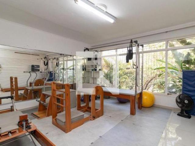 Casa à Venda Vila Ré, 4 Quartos, 170 m2