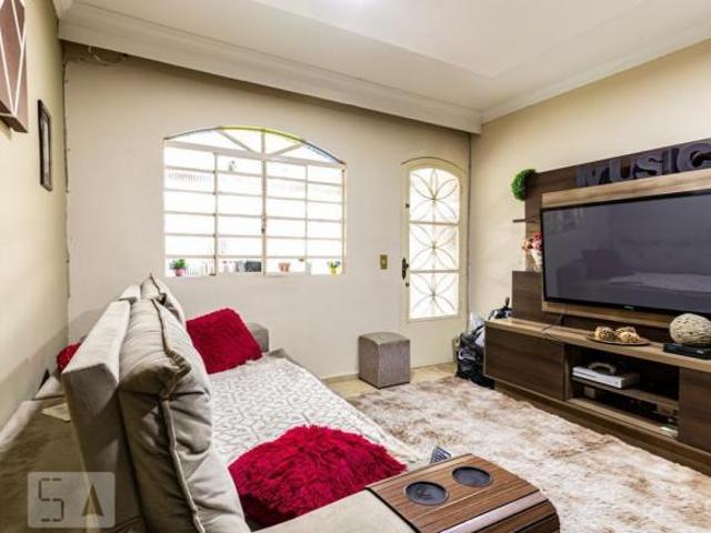 Casa à Venda Vila Re, 2 Quartos, 140 m2