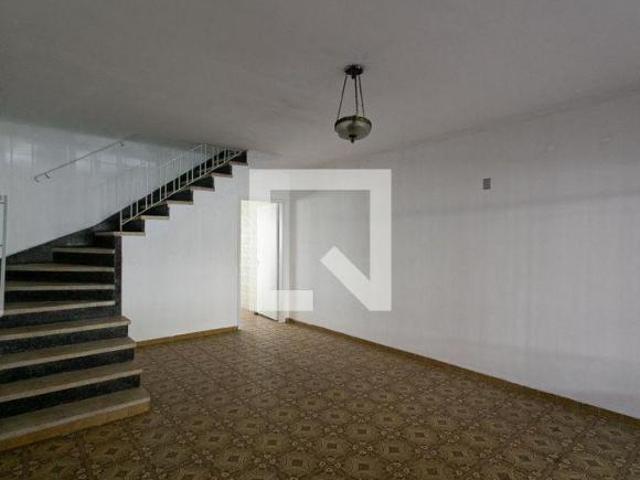 Casa à Venda Vila Ré, 2 Quartos, 150 m2