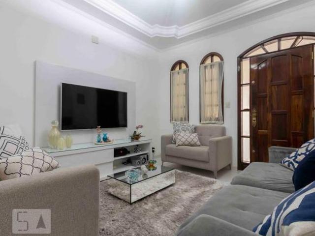Casa à Venda Vila Re, 2 Quartos, 210 m2