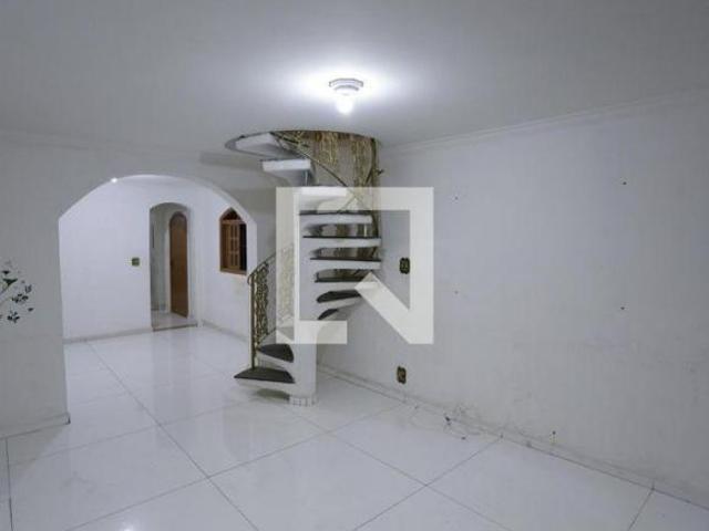 Casa à Venda Vila Ré, 2 Quartos, 250 m2