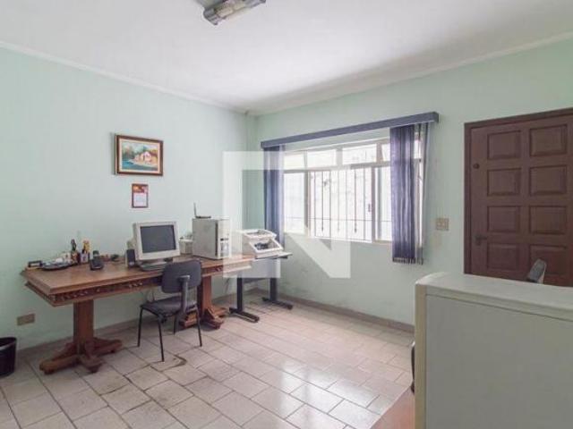Casa à Venda Vila Ré, 3 Quartos, 210 m² São Paulo