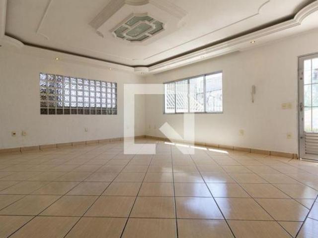 Casa à Venda Vila Ré, 3 Quartos, 373 m2