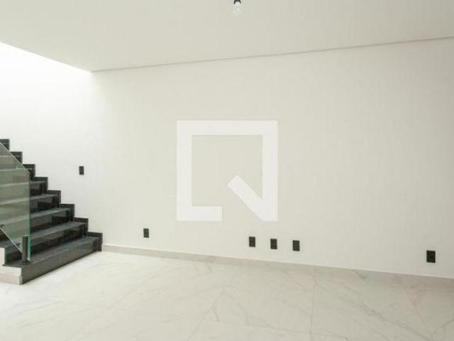 Casa à Venda Vila Romano, 3 Quartos, 155 m² São Paulo