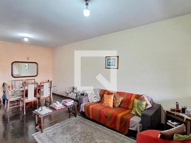 Casa à Venda Vila Romana, 6 Quartos, 100 m2