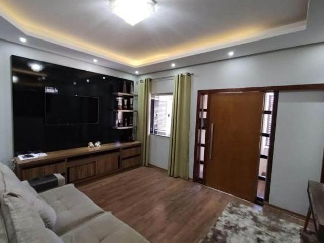 CASA À VENDA VILA SÃO JOSÉ! OPORTUNIDADE DE PARCELAMENTO PODENDO UTILIZAR SEU FGTS