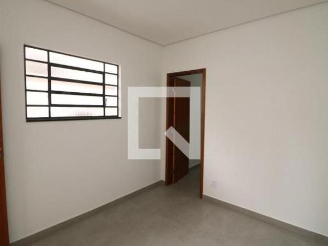 Casa à Venda Vila Santa Clara, 1 Quarto, 70 m2