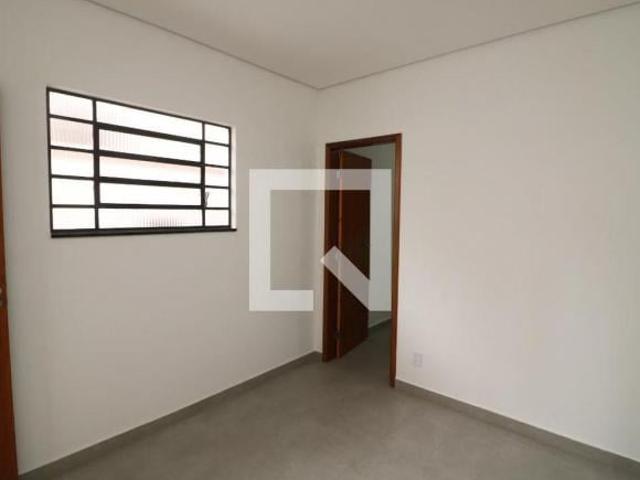 Casa à Venda Vila Santa Clara, 1 Quarto, 70 m2