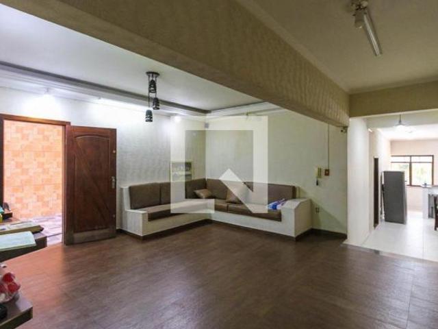 Casa à Venda Vila Santa Clara, 2 Quartos, 1000 m2