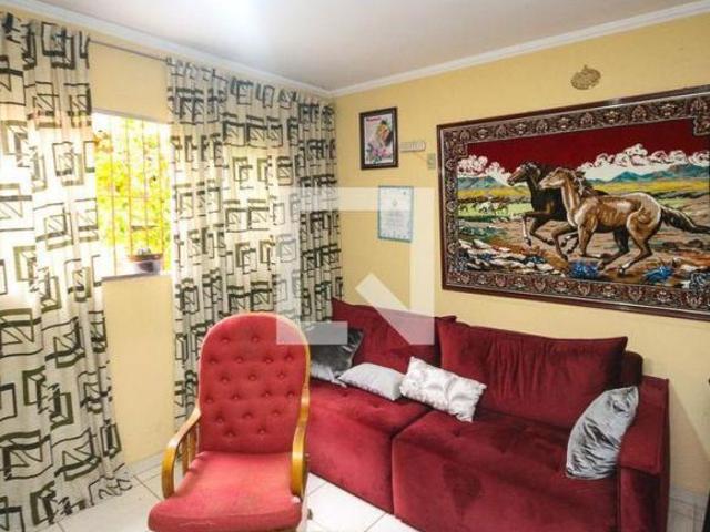Casa à Venda Vila Santa Clara, 2 Quartos, 200 m² São Paulo