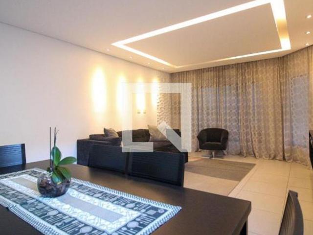 Casa à Venda Vila Santa Clara, 2 Quartos, 230 m2
