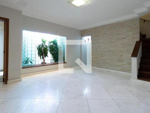 Casa à Venda Vila Santa Clara, 2 Quartos, 232 m2
