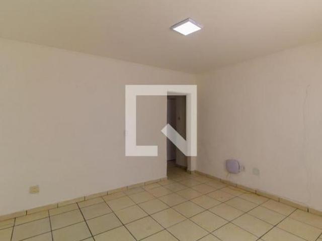 Casa à Venda Vila Santa Clara, 2 Quartos, 70 m2