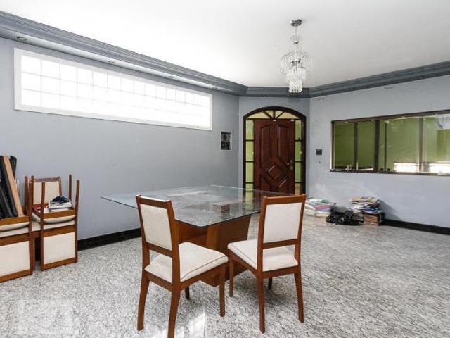 Casa à Venda Vila Santa Clara, 3 Quartos, 220 m² São Paulo