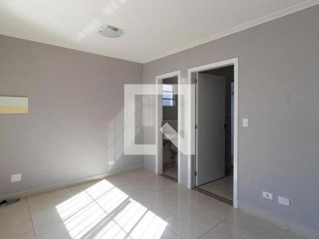 Casa à Venda Vila Sabrina, 2 Quartos, 80 m2