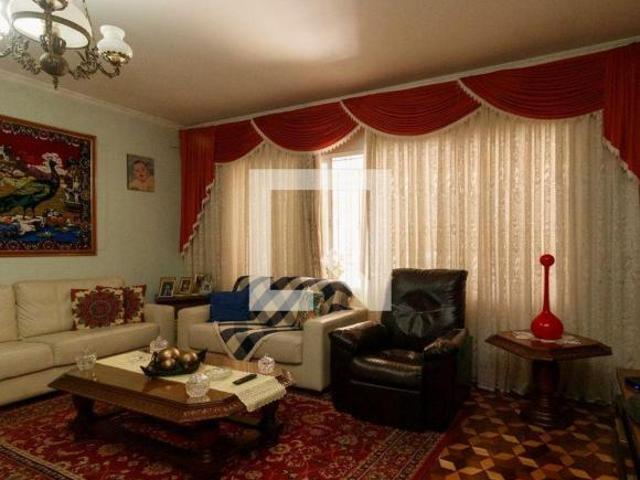 Casa à Venda Vila Sabrina, 2 Quartos, 140 m2