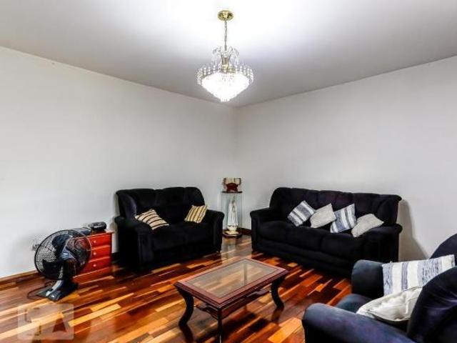 Casa à Venda Vila Sabrina, 3 Quartos, 240 m2