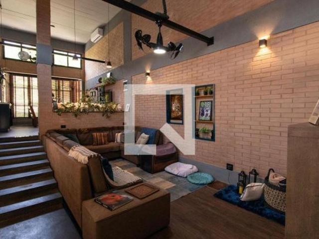 Casa à Venda Vila Sabrina, 5 Quartos, 230 m2