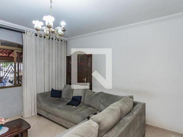 Casa à Venda Vila Serralheiro, 3 Quartos, 300 m2