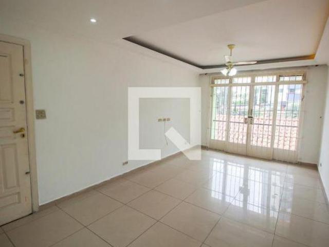 Casa à Venda Vila Sônia, 3 Quartos, 175 m² São Paulo