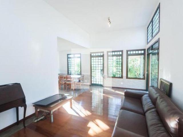 Casa à Venda Ville de Montagne, 4 Quartos, 430 m² Nova Lima
