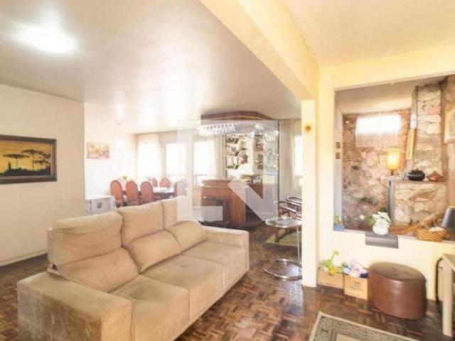 Casa à Venda Xaxim, 3 Quartos, 360 m² Curitiba