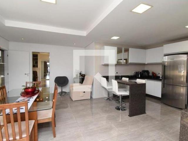 Casa à Venda Xaxim, 7 Quartos, 370 m² Curitiba